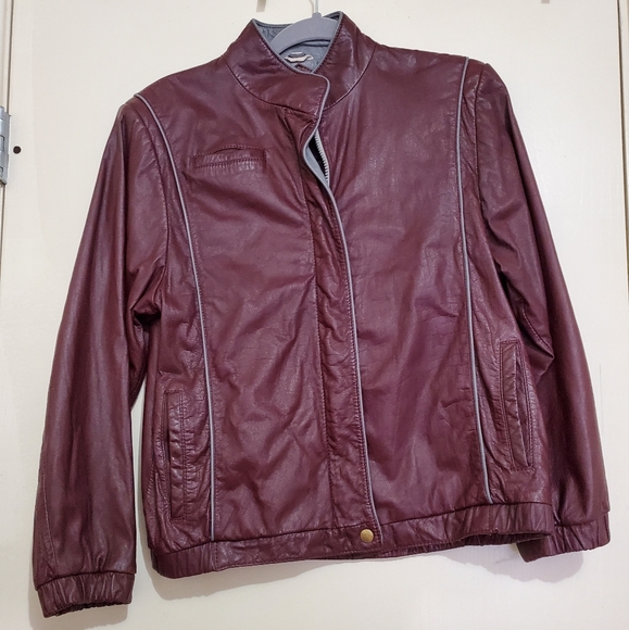 Carriage Court | Jackets & Coats | Vintage Burgundy Maroon Carriage ...